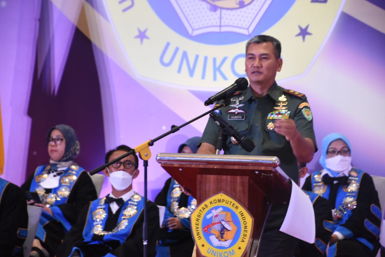 Pangdam III/Siliwangi: Pemuda Untuk Indonesia Sekarang dan Masa Depan Pangdam III/Siliwangi: Pemuda Untuk Indonesia Sekarang dan Masa Depan